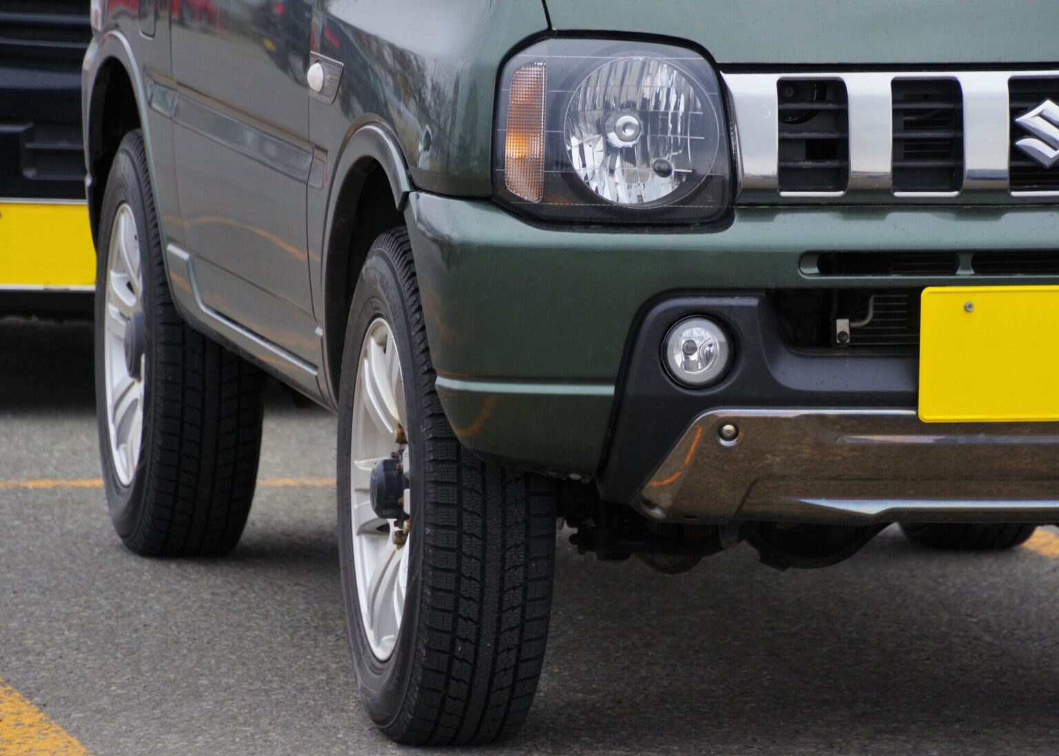 【ジムニーJB23編】ヘッドライトをLED化したい！適合表・メリット・注意点について解説！